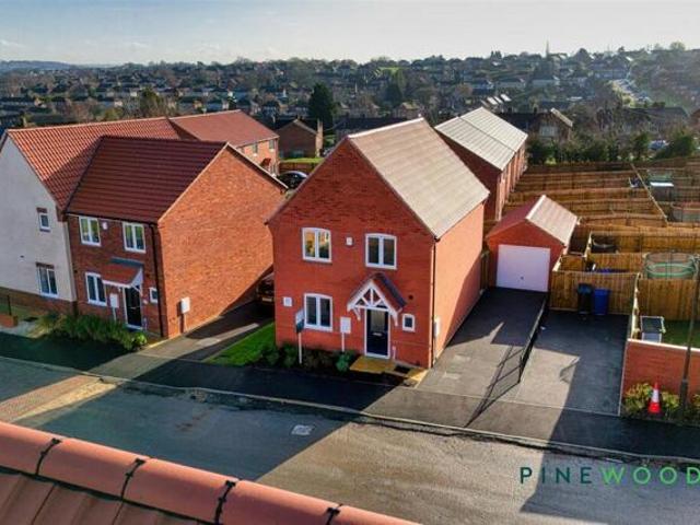 3 Bedroom House Chesterfield Derbyshire 101351788