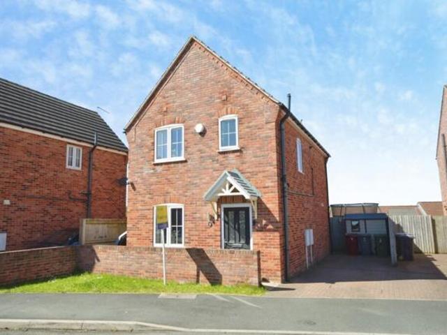 3 Bedroom House Chesterfield Derbyshire 101931599