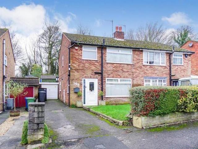 3 Bedroom House Chesterfield Derbyshire 99572138