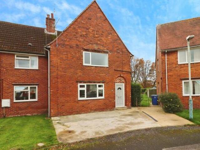 3 Bedroom House Chesterfield Derbyshire 99161462
