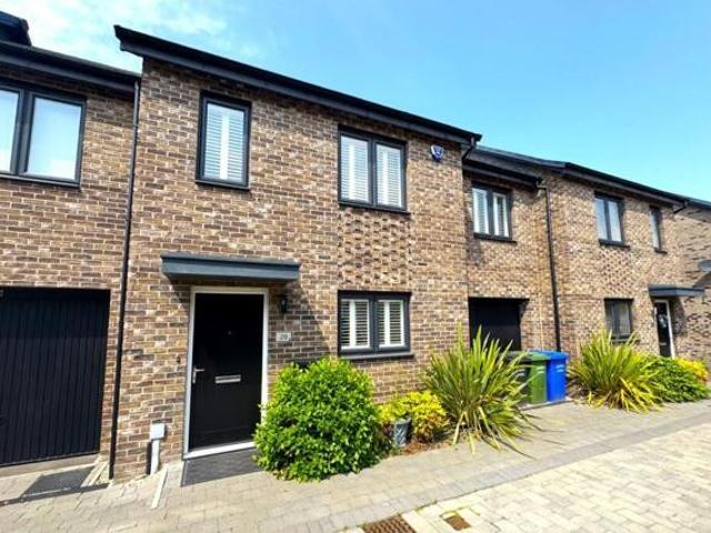 3 Bedroom House Chesterfield Derbyshire LS99926450