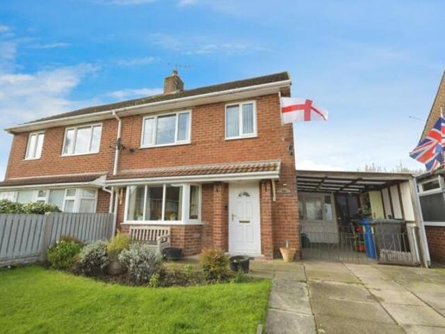 3 Bedroom House Chesterfield Derbyshire LS100733683