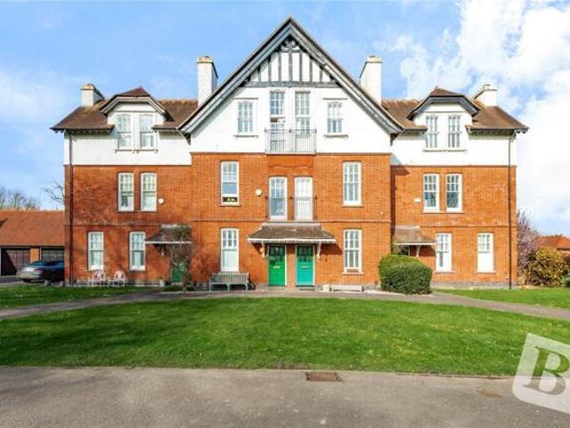 3 Bedroom House Chipping Ongar Essex LS100502910