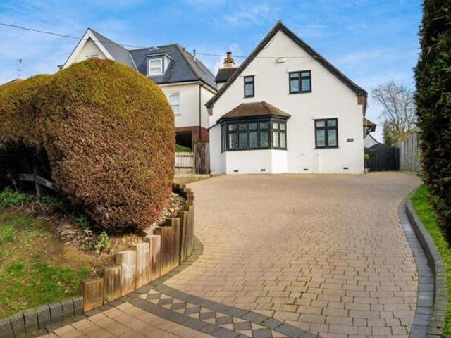 3 Bedroom House Chipping Ongar Essex LS101677581