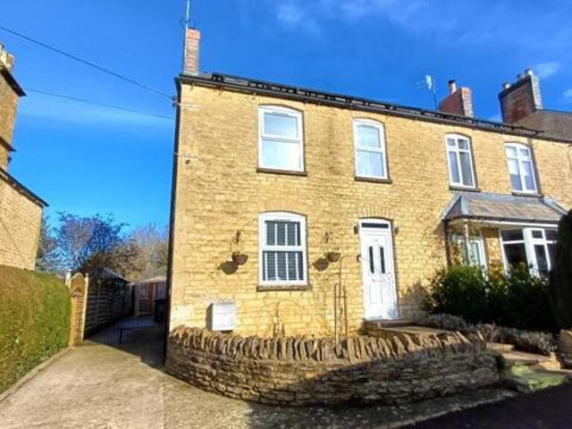 3 Bedroom House Chipping Norton Oxfordshire LS100024162