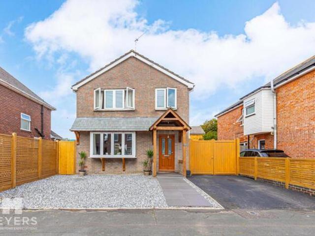 3 Bedroom House Christchurch Dorset 98262967