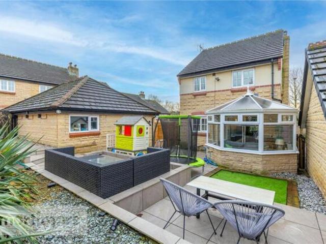 3 Bedroom House Clitheroe Lancashire LS101678674