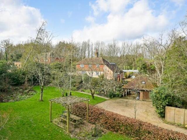 3 Bedroom House Cranbrook Kent LS99986217