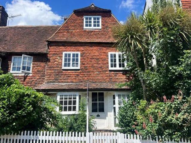 3 Bedroom House Cranbrook Kent LS101678238