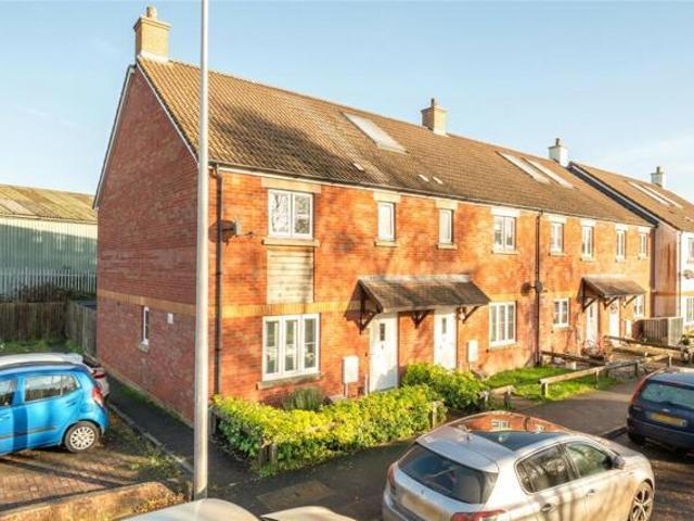 3 Bedroom House Crediton Devon 101675199