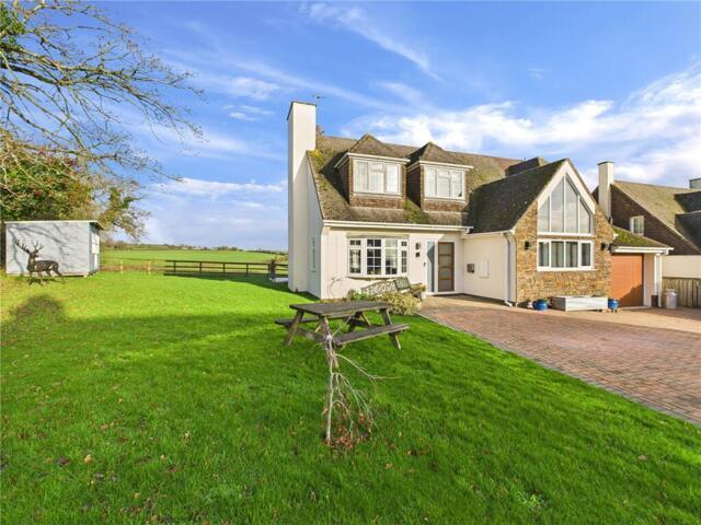 3 Bedroom House Crediton Devon LS100366444