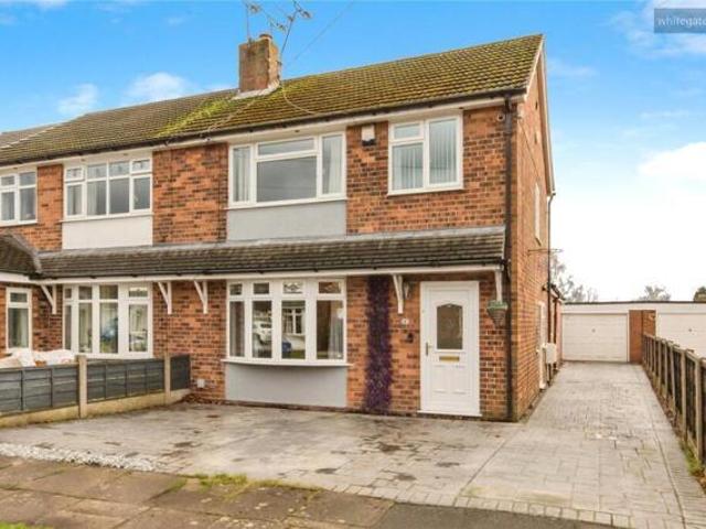 3 Bedroom House Crewe Cheshire East LS98649319
