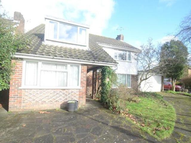 3 Bedroom House Croydon Greater London 100578948