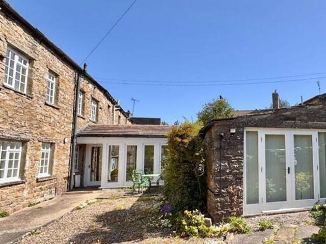 3 Bedroom House Cumbria North Yorkshire 99029318