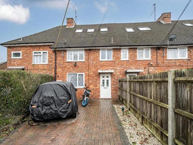3 Bedroom House Alton Hampshire 101678792
