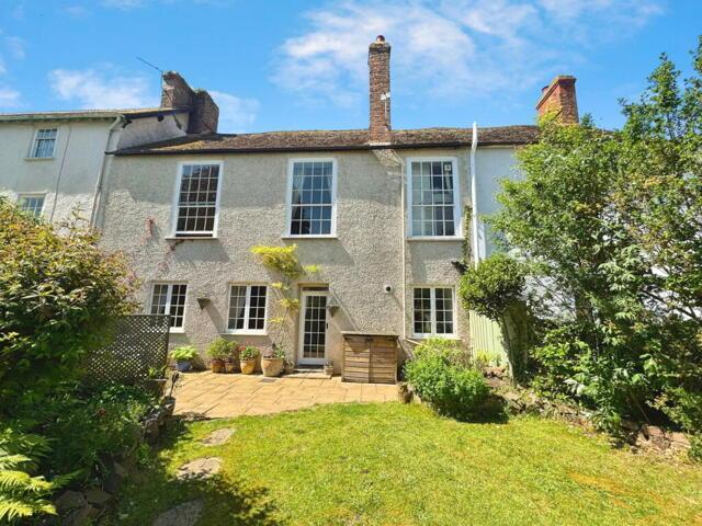 3 Bedroom House Alcombe Somerset LS101675074