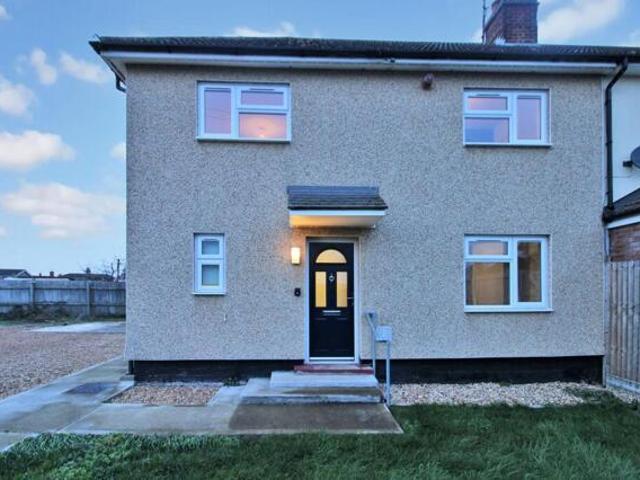 3 Bedroom House Arlesey Central Bedfordshire 100649117