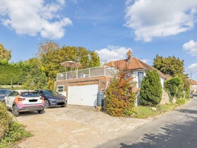 3 Bedroom House Ashford Kent LS99952247