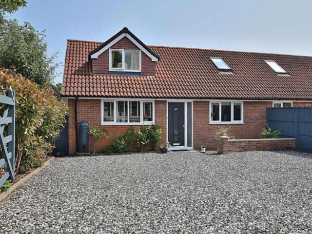 3 Bedroom House Ashley Cheshire LS93309089