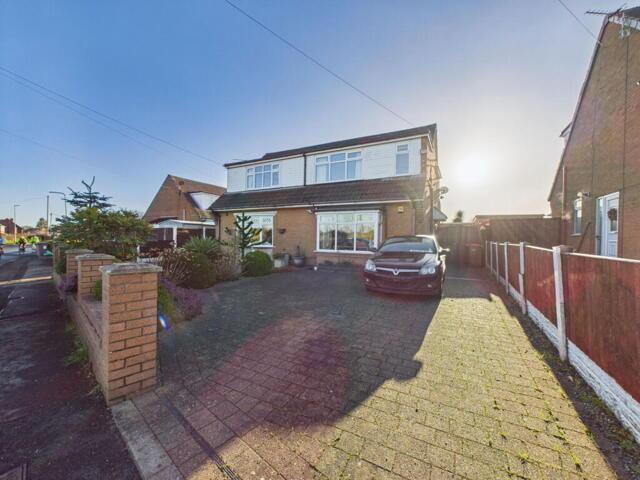 3 Bedroom House Ashton In Makerfield Wigan LS98864528
