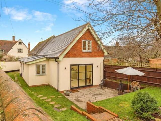 3 Bedroom House Aylesbury Buckinghamshire 101675121