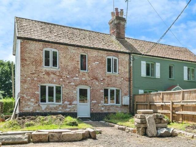 3 Bedroom House Aylsham Norfolk LS101168217