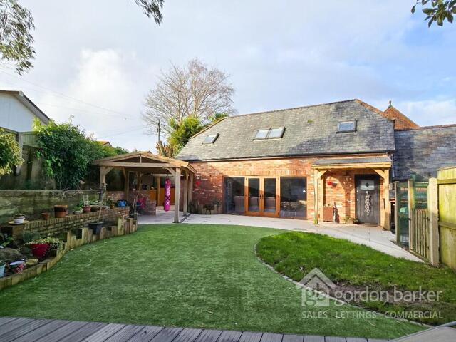 3 Bedroom House Bournemouth Bournemouth LS98930083