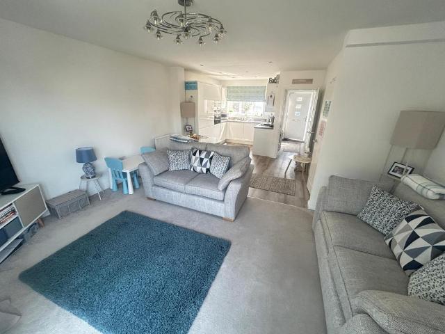 3 bedroom house boat for sale