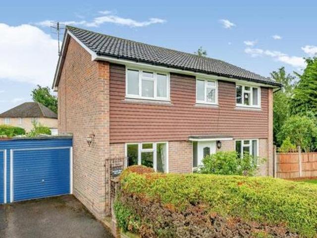 3 Bedroom House Boat For Sale In Copthorne