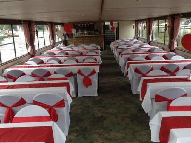 3 Bedroom House Boat For Sale In Sunbury on thames, Surrey