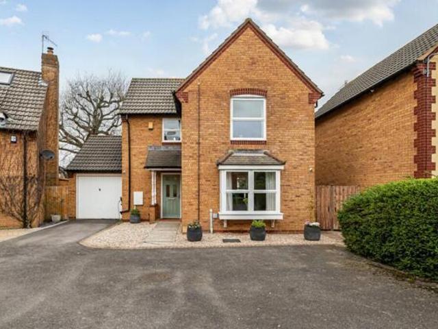 3 Bedroom House Backwell North Somerset 100855017