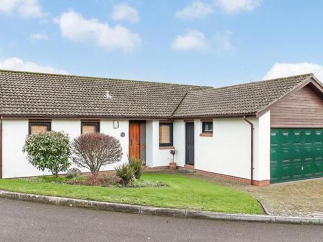 3 Bedroom House Backwell North Somerset LS98612642