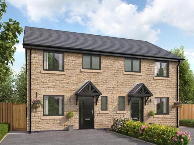 3 Bedroom House Barnoldswick Lancashire LS101676732
