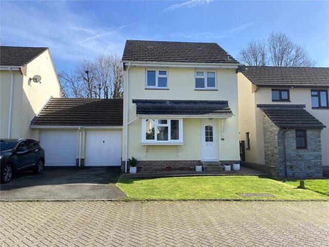 3 Bedroom House Barnstaple Devon LS100426090