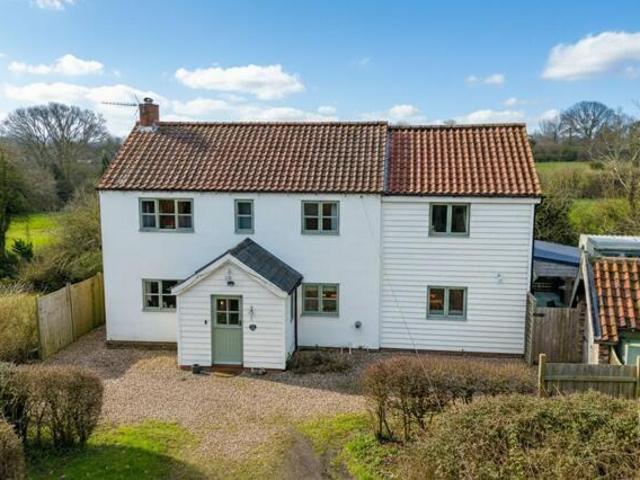 3 Bedroom House Barsham Barsham 99571634