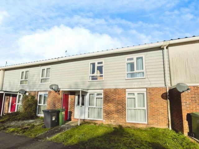 3 Bedroom House Basingstoke Hampshire LS100132489