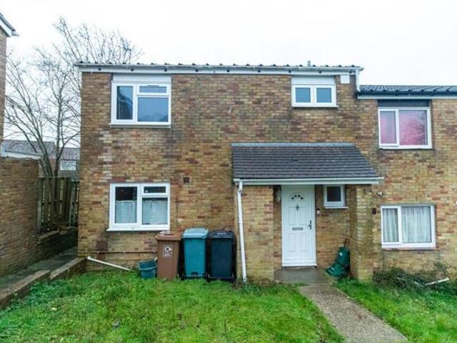 3 Bedroom House Basingstoke Hampshire LS101351766