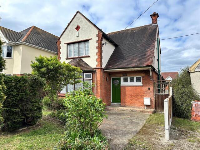 3 Bedroom House Basildon Essex LS100854919