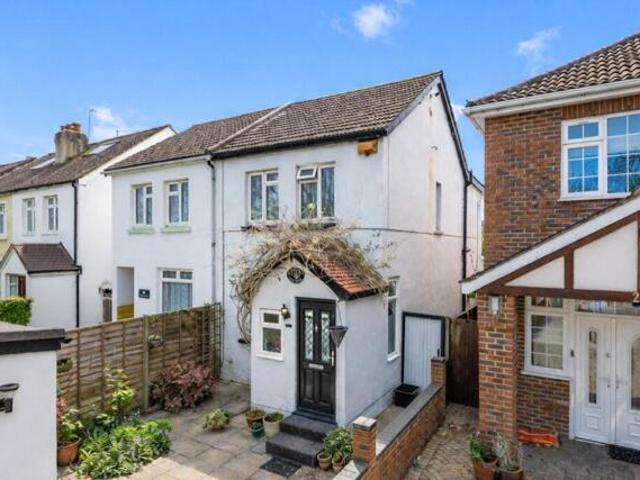 3 Bedroom House Bexley Greater London 99204188