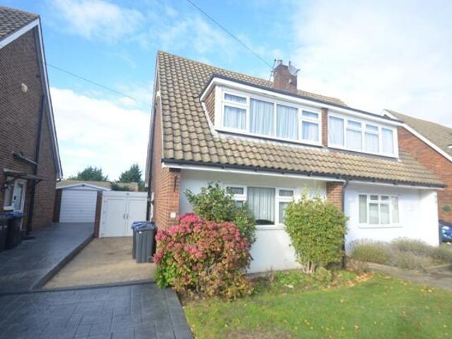 3 Bedroom House Beckenham Greater London LS100854903