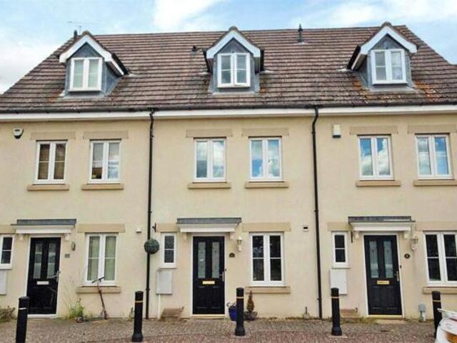3 Bedroom House Bedford Bedford Borough LS100132262