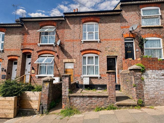 3 Bedroom House Bedfordshire Bedfordshire LS101938029