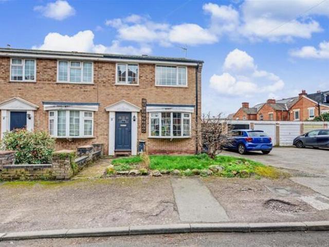 3 Bedroom House Beeston Norfolk LS101676877