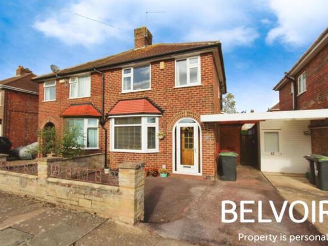 3 Bedroom House Beeston Nottinghamshire LS98930235