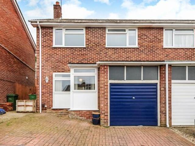 3 Bedroom House Berkshire West Berkshire 99436754