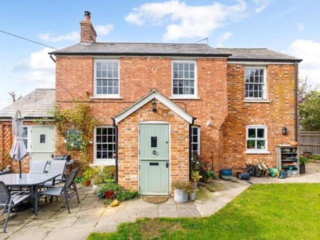 3 Bedroom House Bicester Bicester 98648882