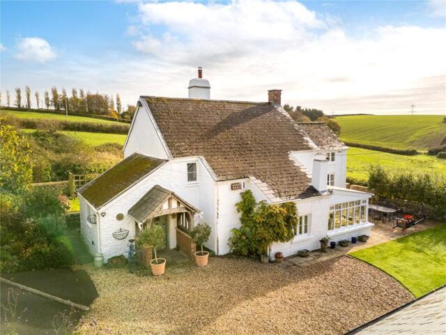 3 Bedroom House Bideford Devon 99130406