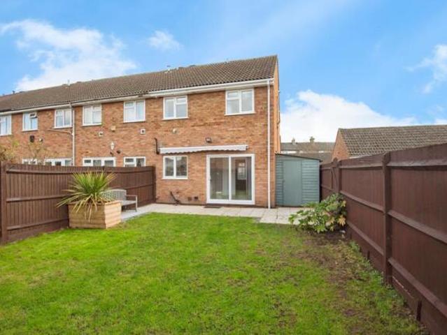 3 Bedroom House Biggleswade Central Bedfordshire 98262762