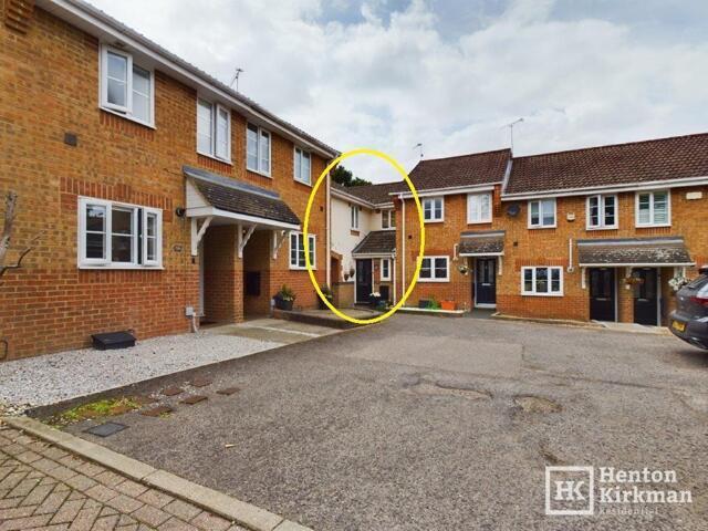 3 Bedroom House Billericay Essex LS98687603