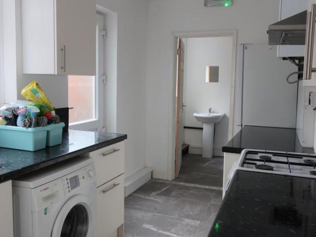 3 Bedroom House Birmingham West Midlands 98672003